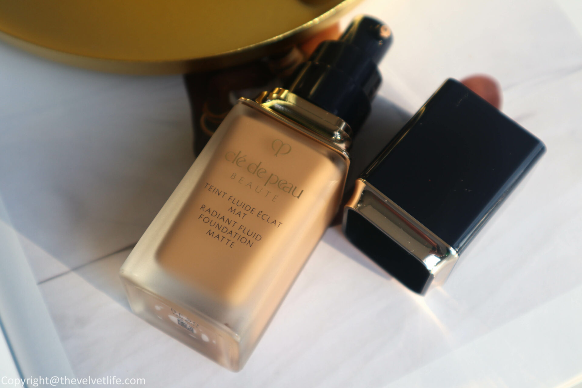 Cle de Peau Beaute Radiant Fluid Foundation Matte Review - The Velvet Life