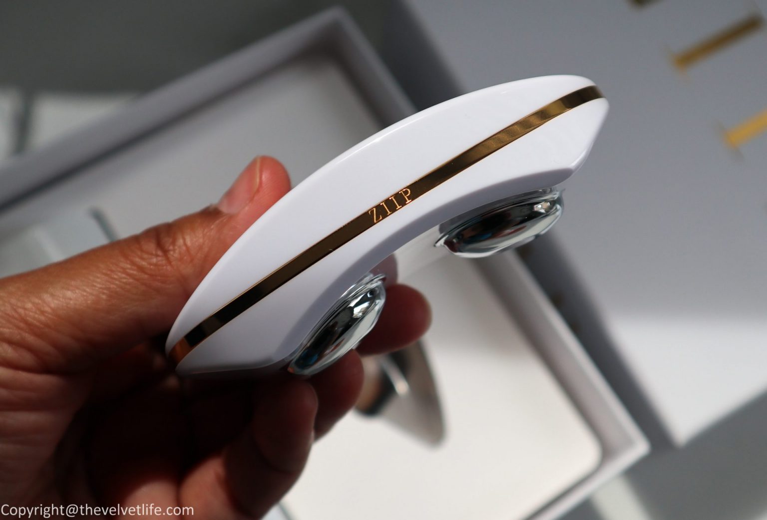 ZIIP Beauty GX Series Device Review - The Velvet Life