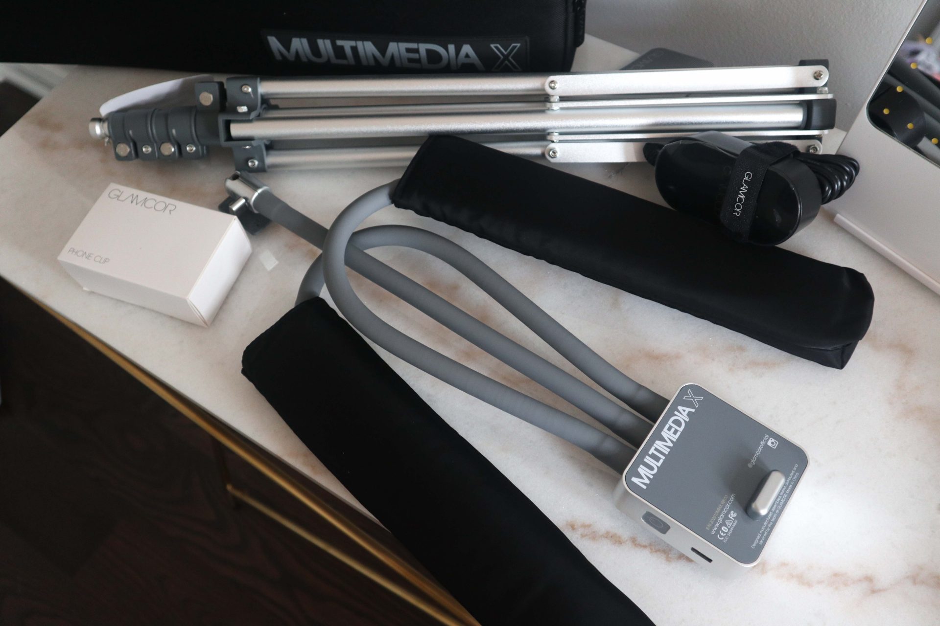 Glamcor MULTIMEDIA X Light Kit Review - The Velvet Life