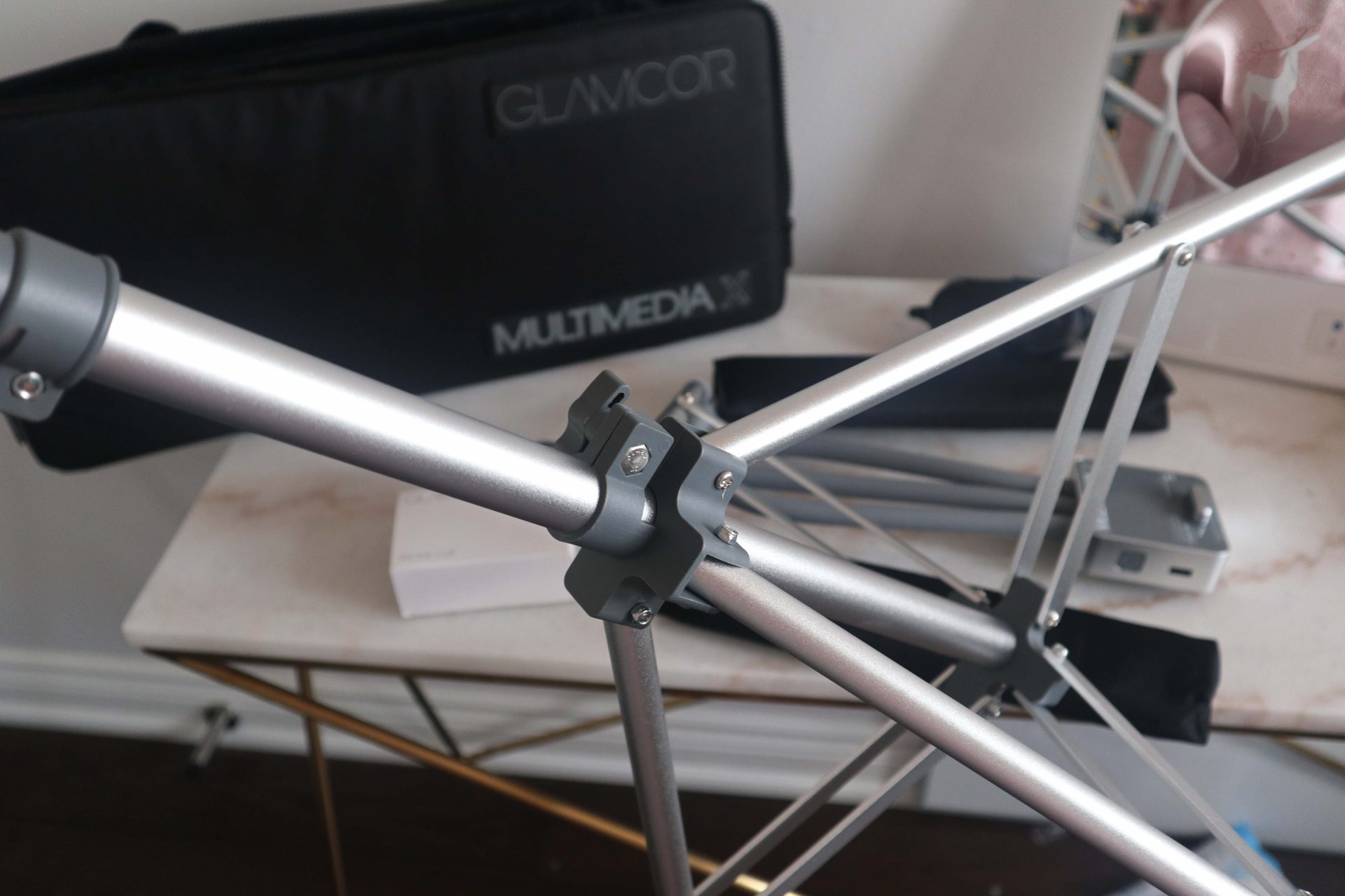 Glamcor MULTIMEDIA X Light Kit Review - The Velvet Life