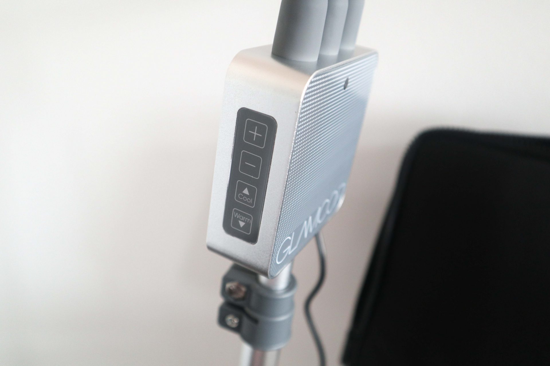 Glamcor MULTIMEDIA X Light Kit Review - The Velvet Life