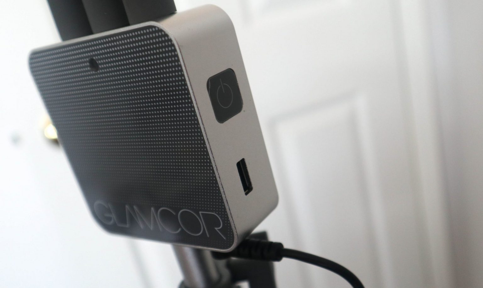 Glamcor MULTIMEDIA X Light Kit Review - The Velvet Life