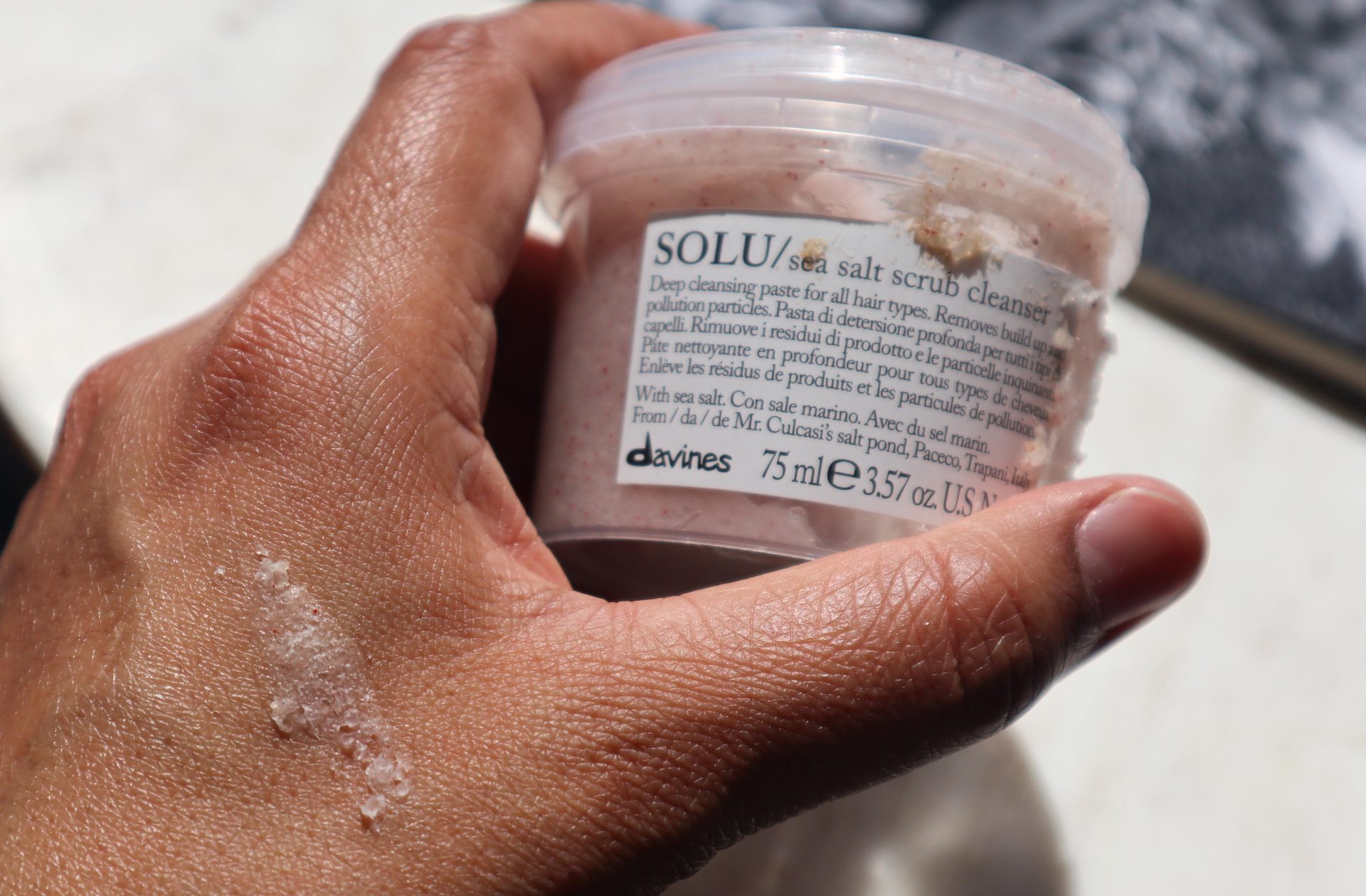 Davines SOLU Shampoo, Sea Salt Scrub Cleanser Review - The Velvet Life