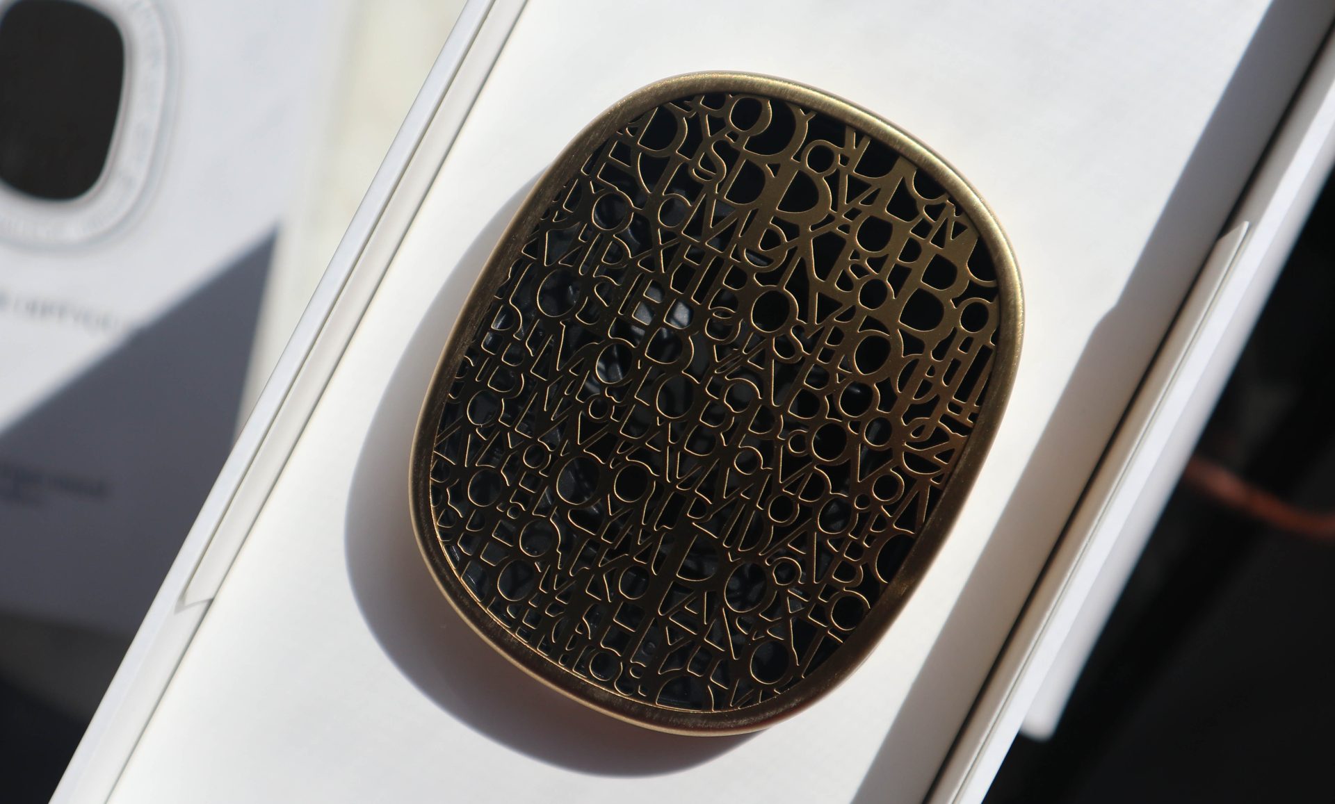 Diptyque Paris Electric Wall Diffuser Review - The Velvet Life