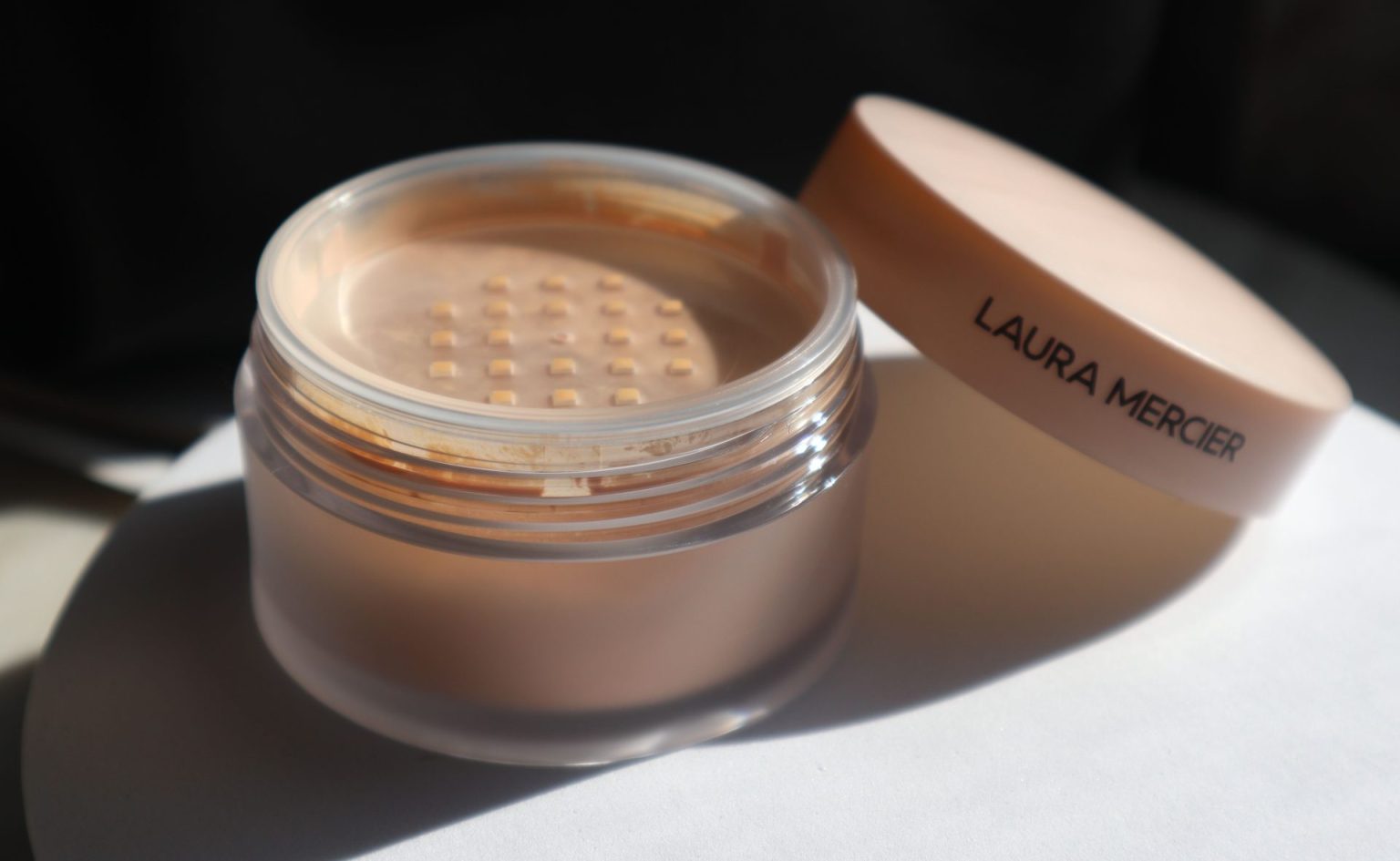 Laura Mercier Translucent Loose Setting Powder Ultra-Blur Review - The ...