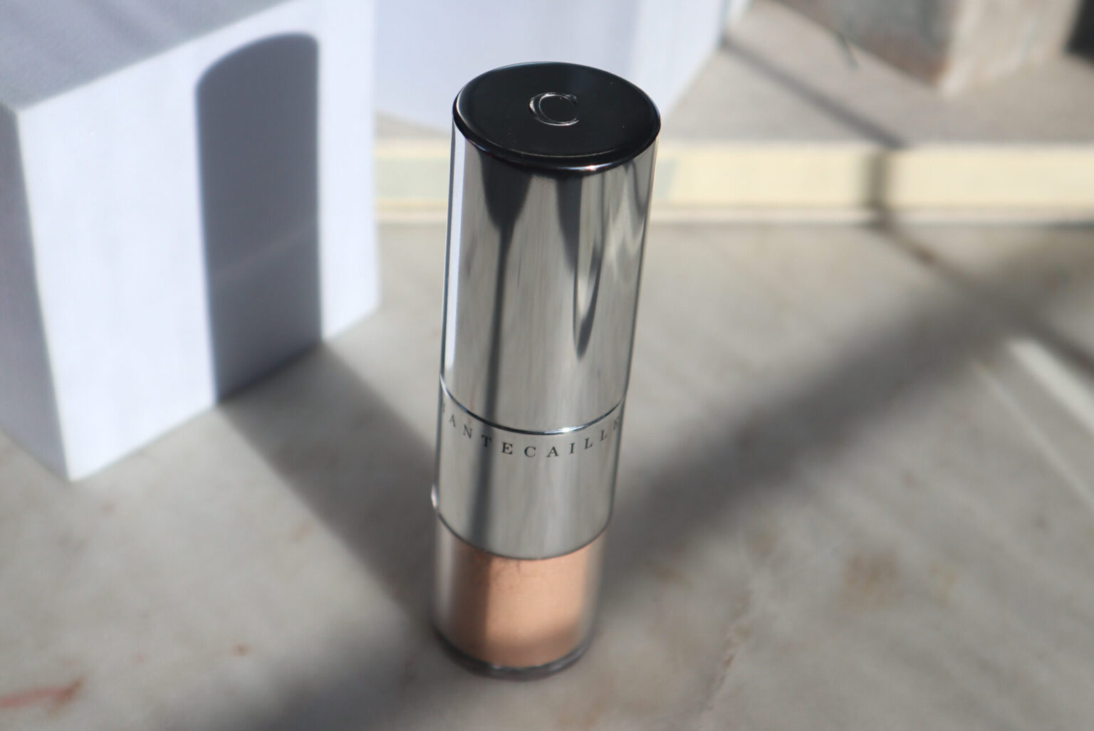 Chantecaille HD Perfecting Loose Powder Candlelight Review - The Velvet ...