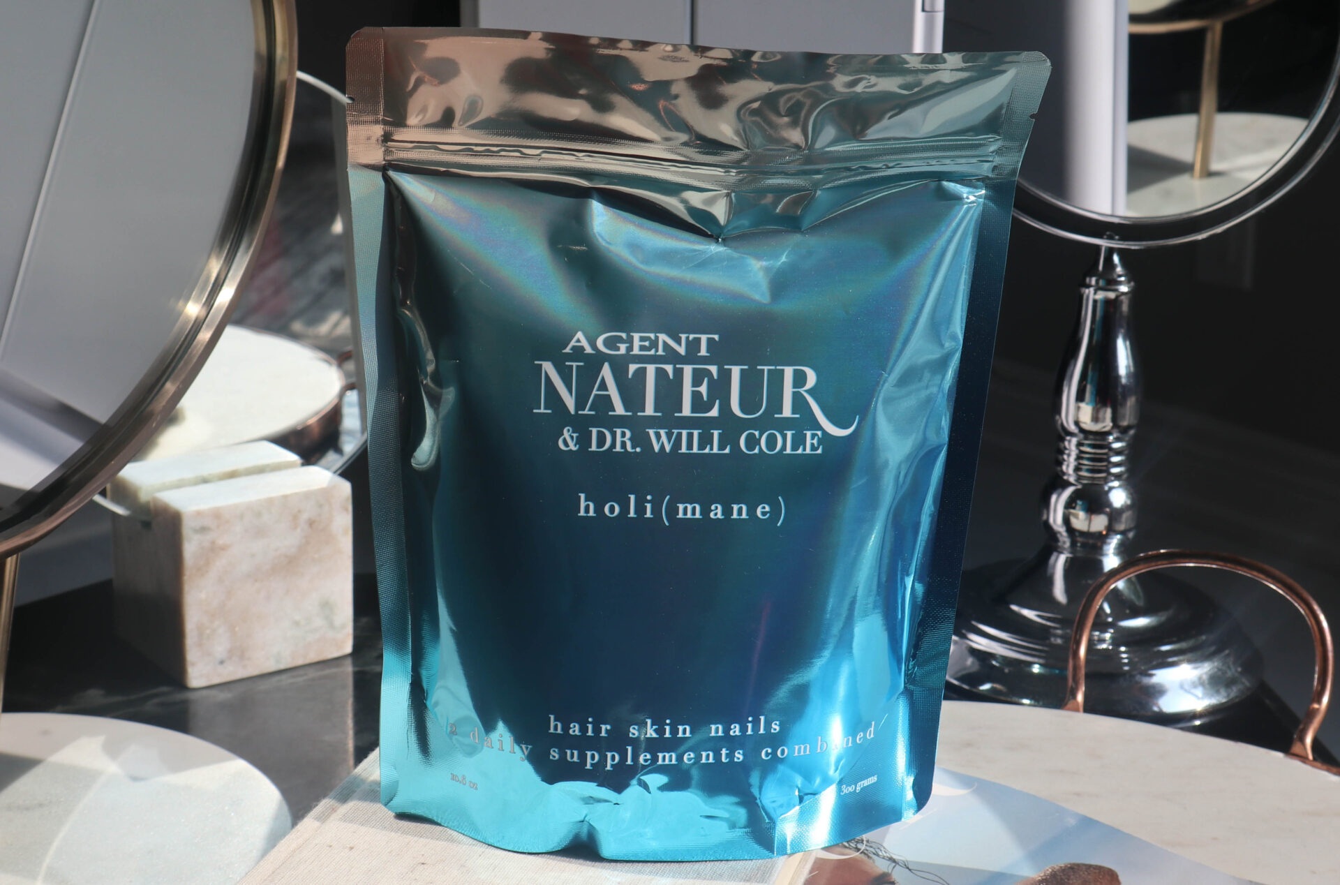 Agent Nateur holi (mane) Review - The Velvet Life