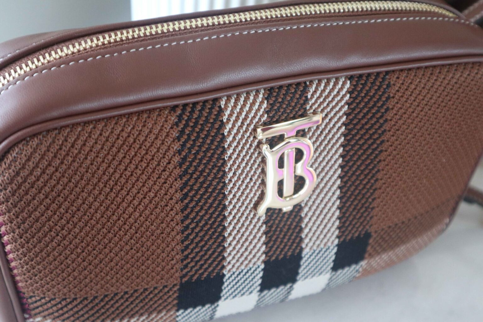 Burberry Lola Camera Bag Review - The Velvet Life