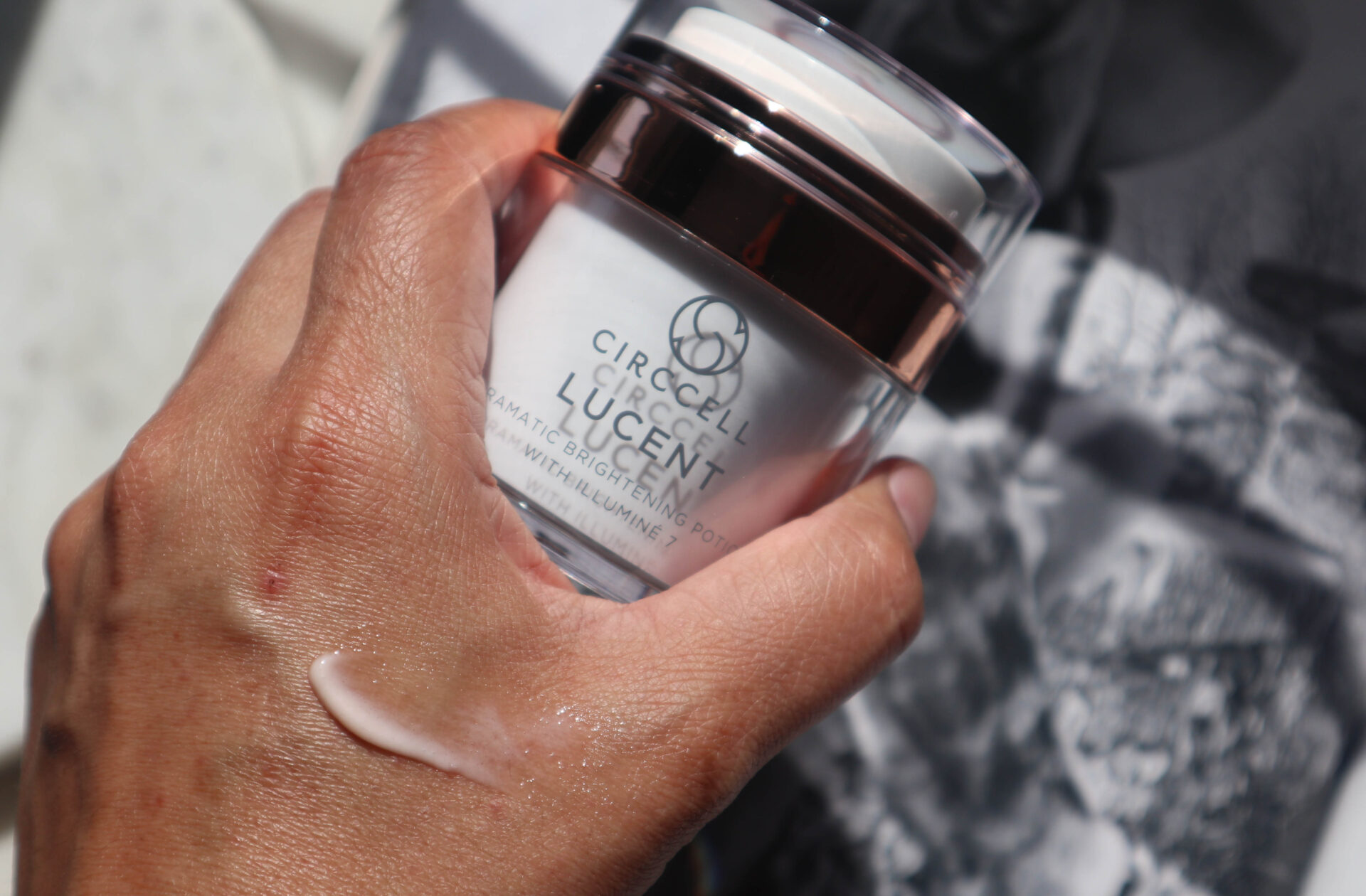 Circcell Lucent - Dramatic Brightening Potion Review - The Velvet Life