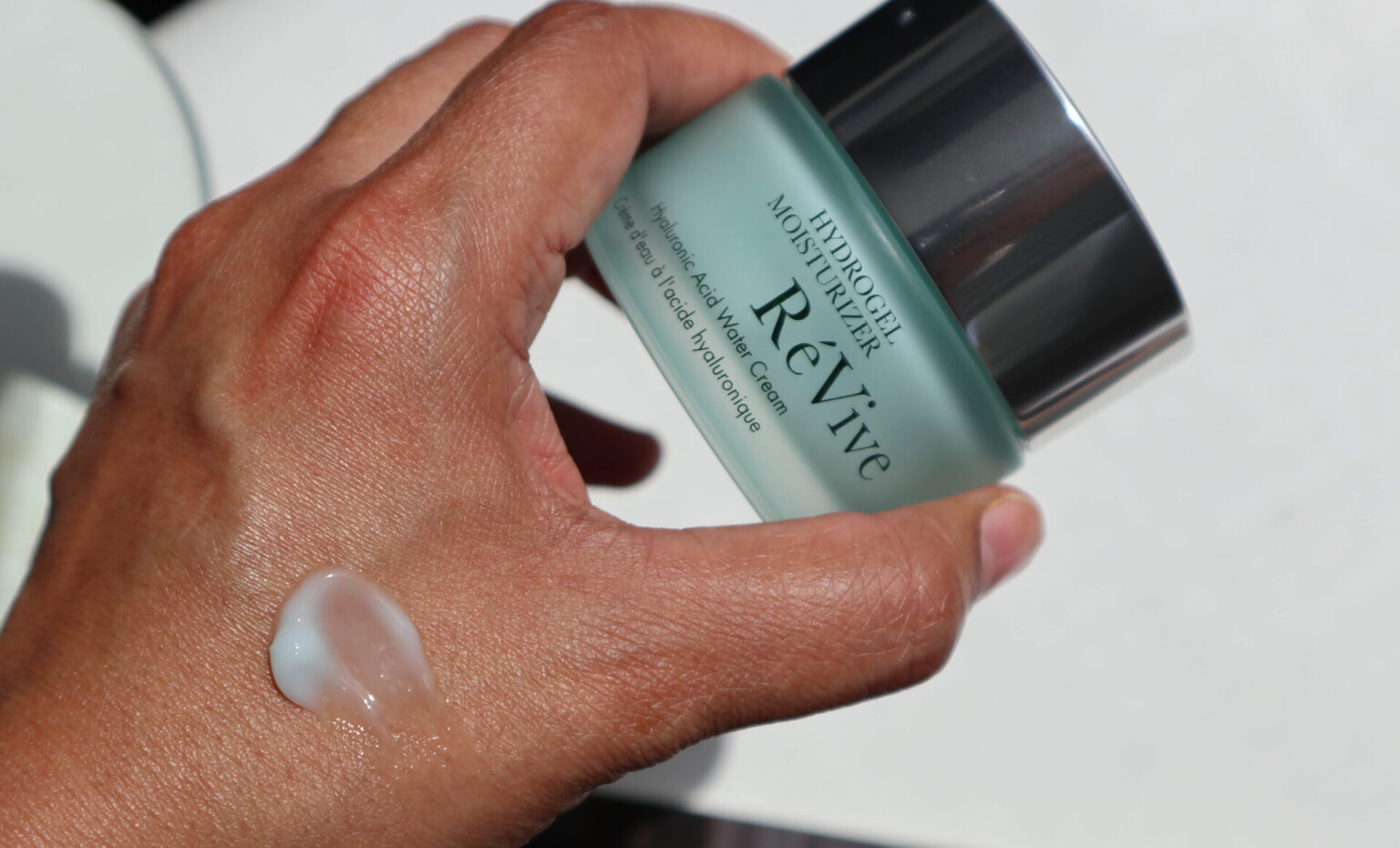 Revive Hydrogel Moisturizer: A Surge of Hydration with 4D Hyaluronic Acid. - The Velvet Life
