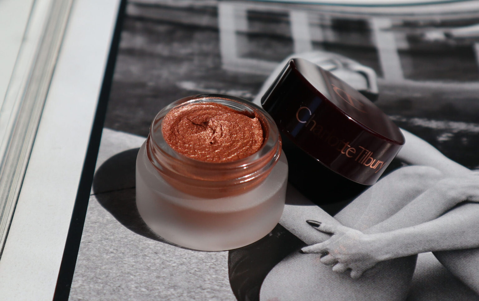 Charlotte Tilbury Eyes to Mesmerise: The Perfect Shimmer with Star Gold ...