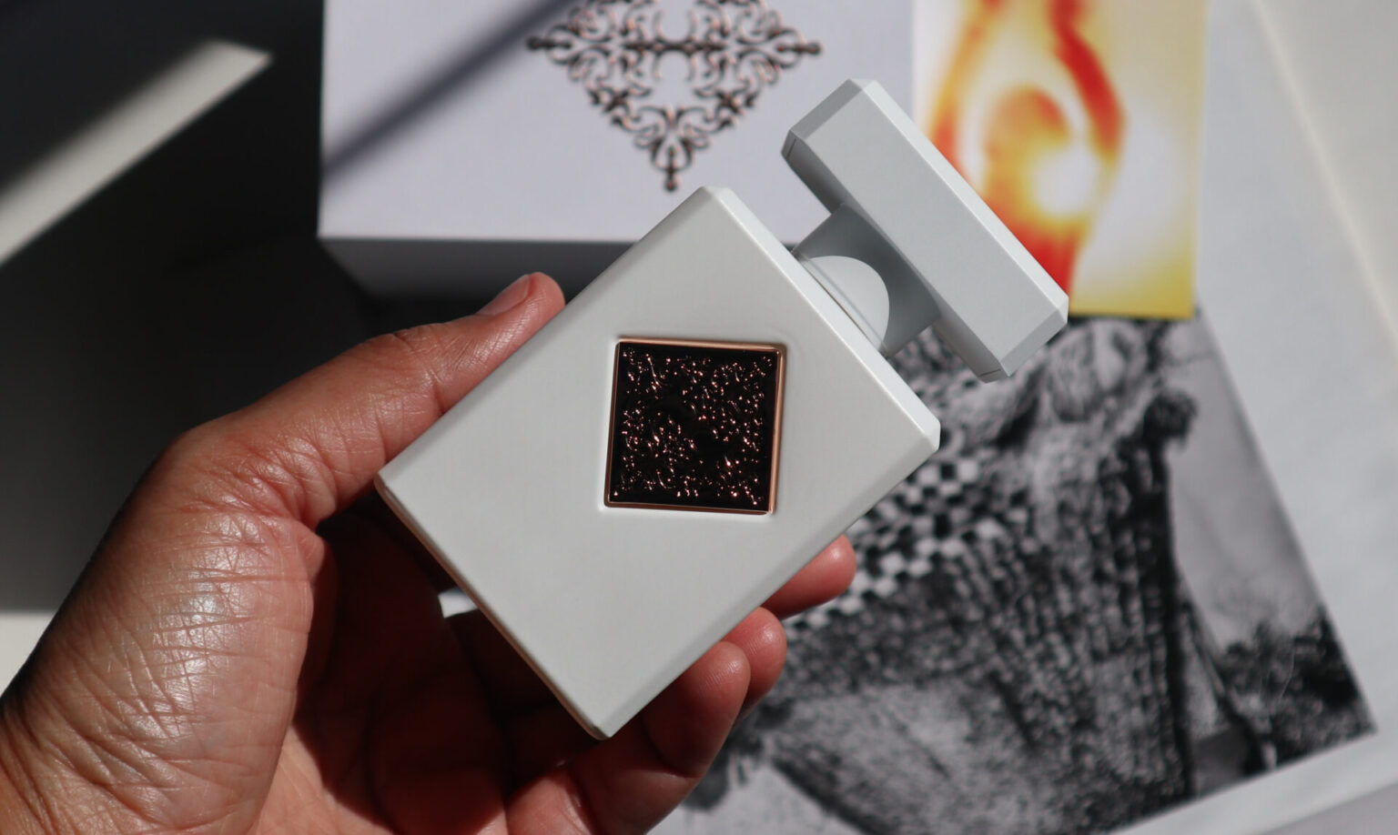 Initio Parfums Privés - Lift Me Up: Sunshine in a Bottle - The Velvet Life